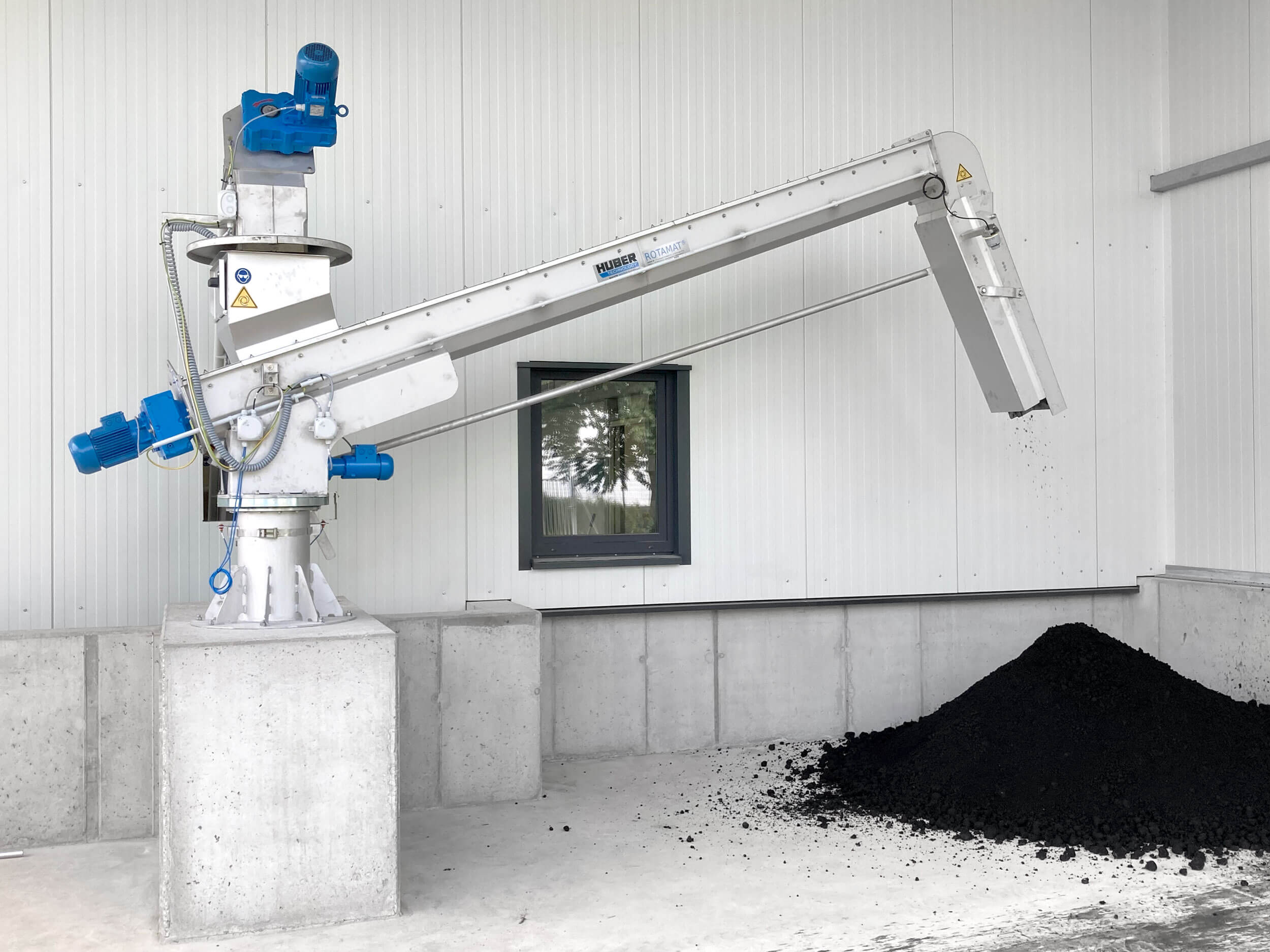 HUBER Lidded Trough Screw Conveyor Ro8 T | HUBER Technology