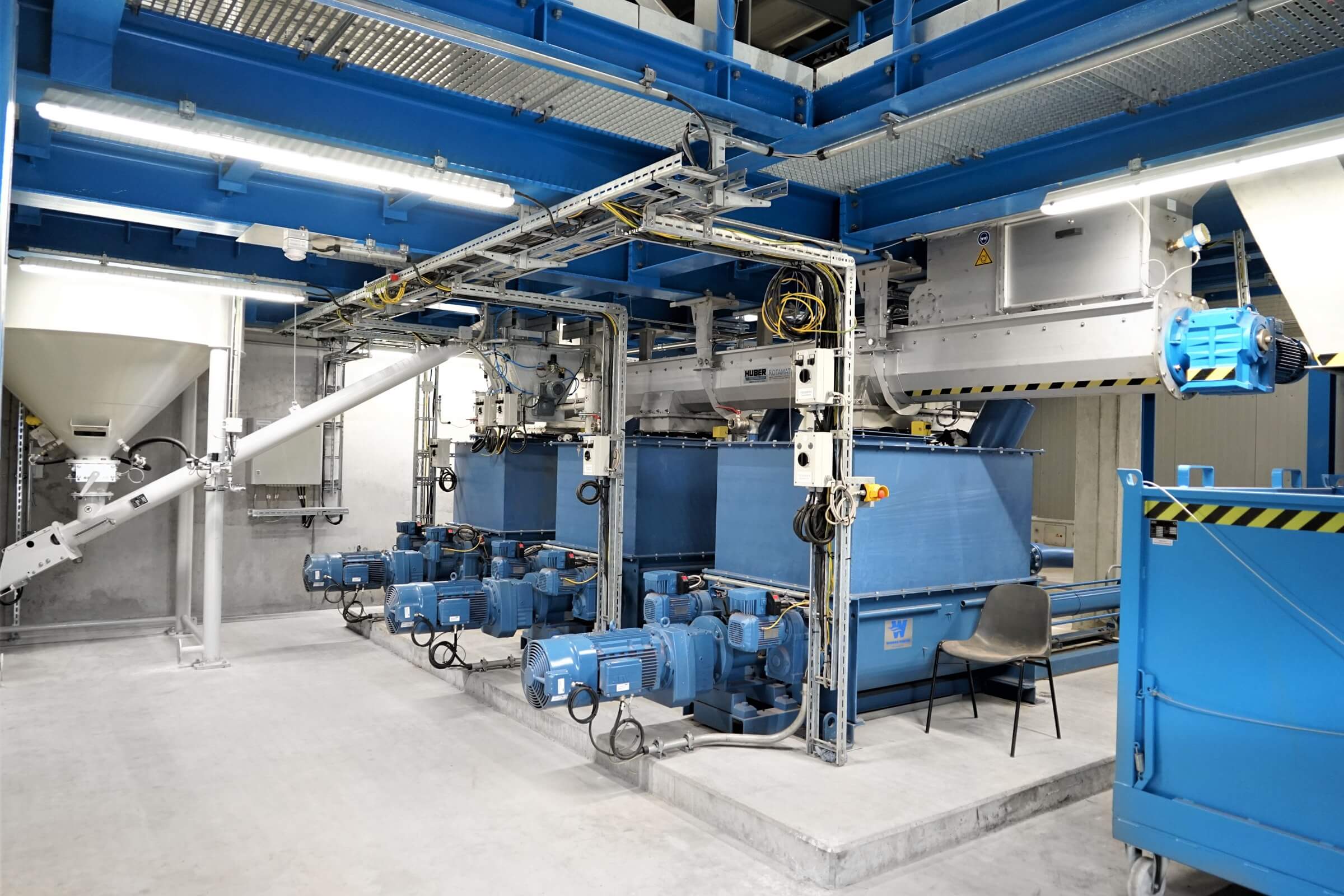 HUBER Lidded Trough Screw Conveyor Ro8 T | HUBER Technology